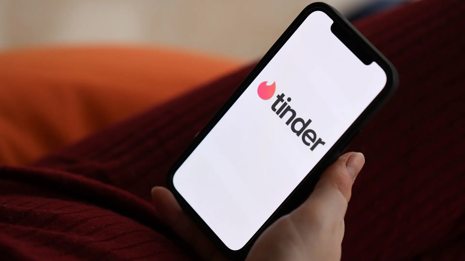 Vlasnik Tindera otpušta 13 odsto zaposlenih: Poznato i zašto